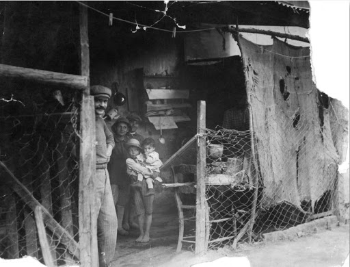 Argentina: Identidad villera, apuntes para una genealogía - CLAE