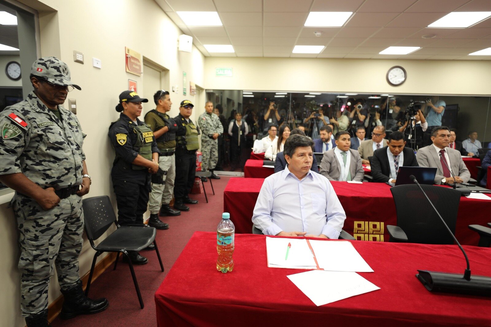 Juicio contra Pedro Castillo marca un hito en la política peruana - CLAE